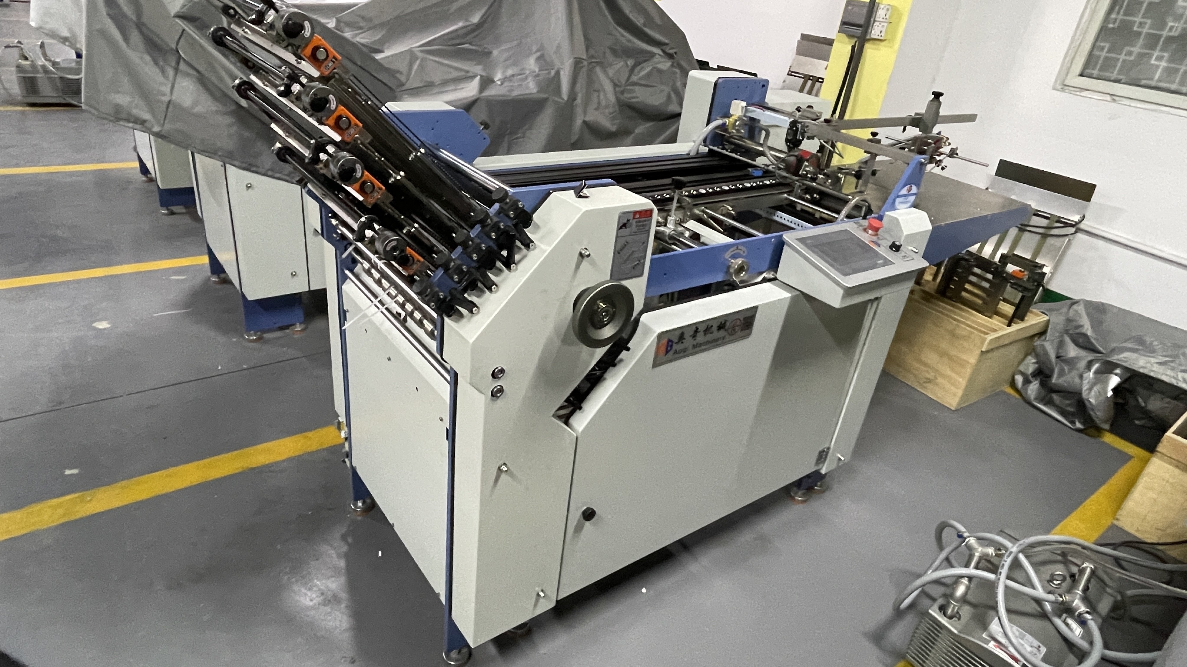 Electric Industrial Paper Folding Machine Fully Automatic With Stable ...