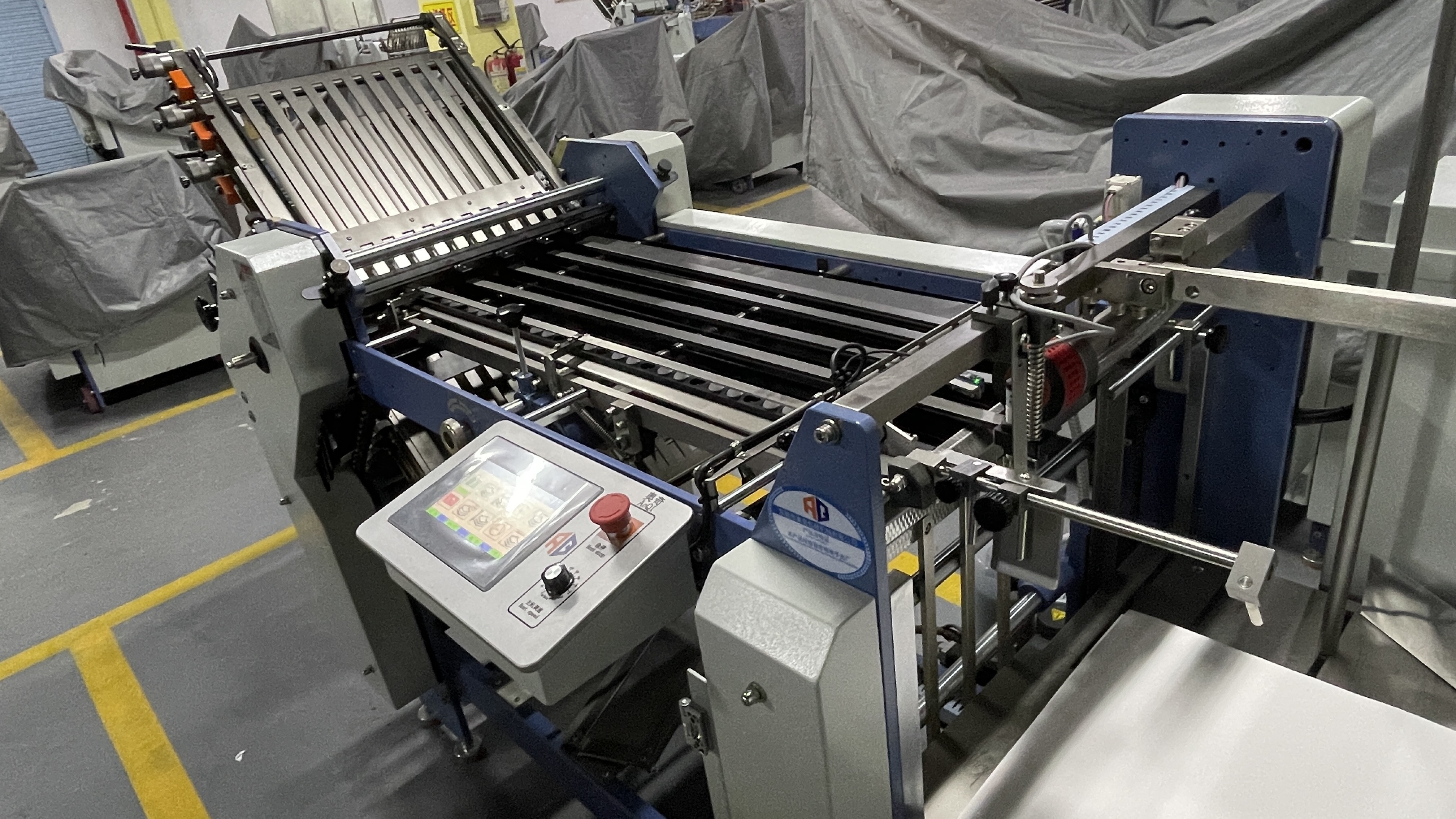 Industrial Heavy Duty A3 Paper Folding Machine Gear Driving Type